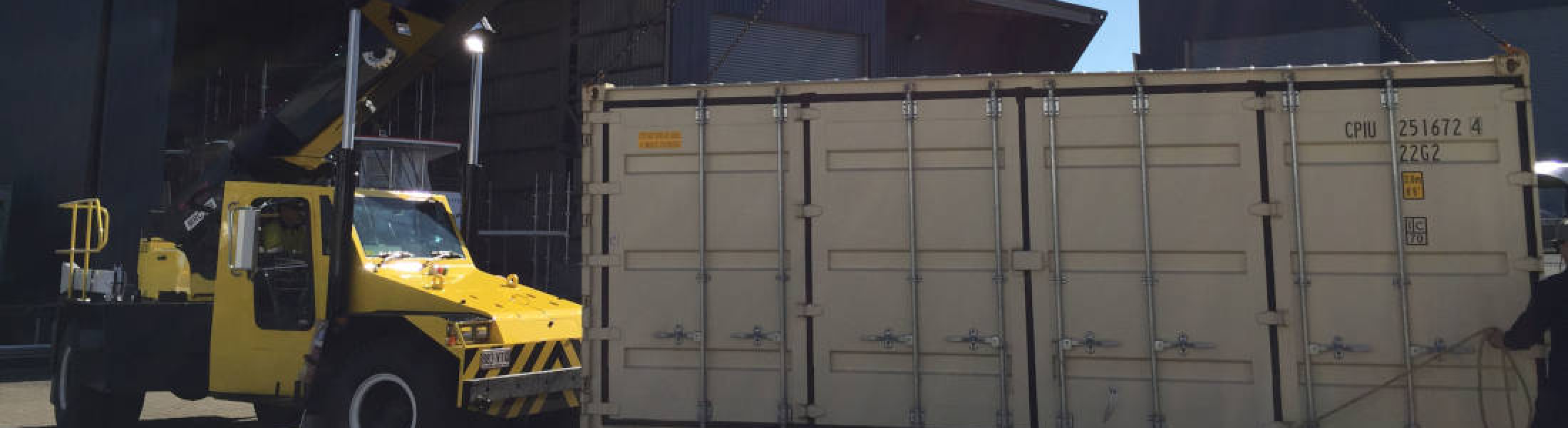 The Benefits Of Wet Crane Hire